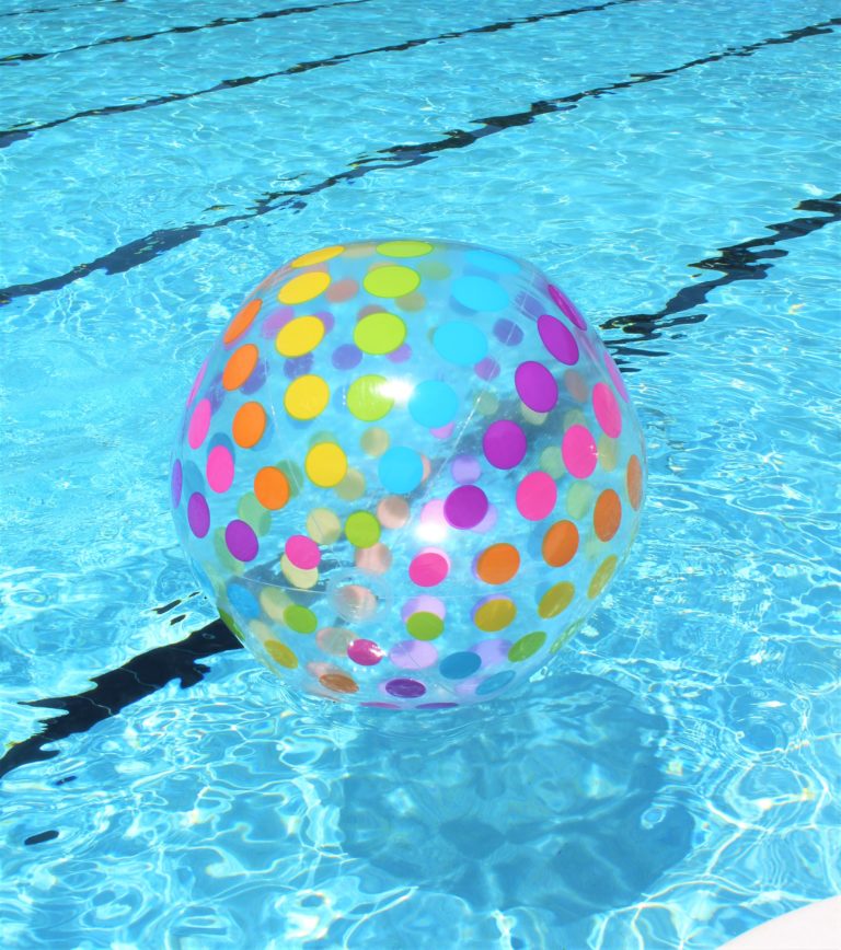 Easy Summer Pool Party for Kids! | Cupcakes and Paper Lanterns