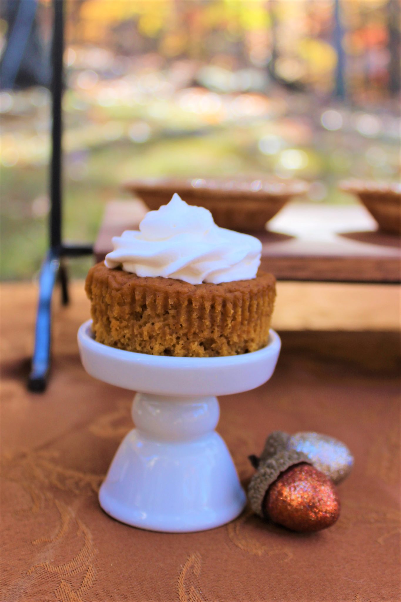 Beautiful Thanksgiving Dessert Table! | Cupcakes and Paper Lanterns