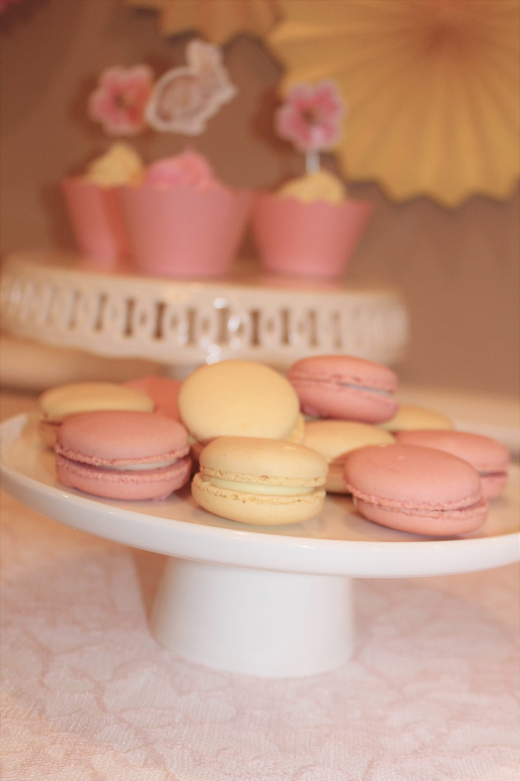 Easter Dessert Table🌷 | Cupcakes and Paper Lanterns