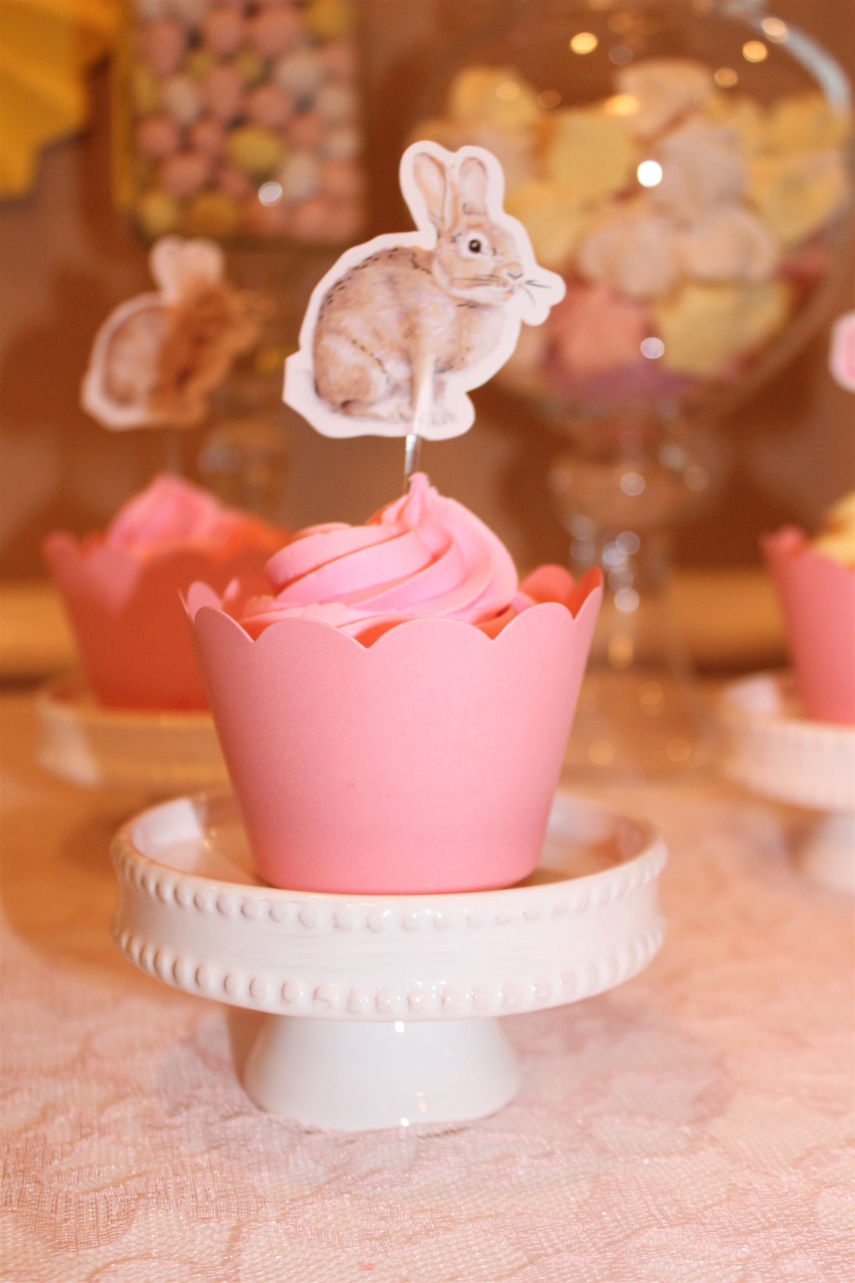 Easter Dessert Table🌷 | Cupcakes and Paper Lanterns
