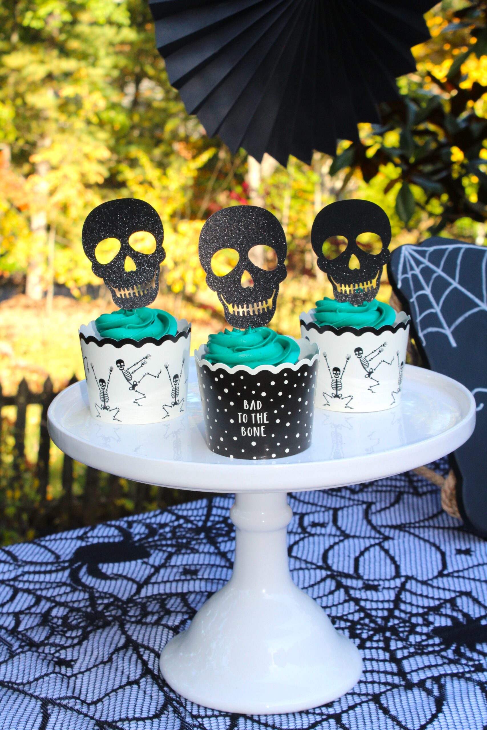 Spooky Cupcakes for Your Halloween party💀🕷 | Cupcakes and Paper Lanterns